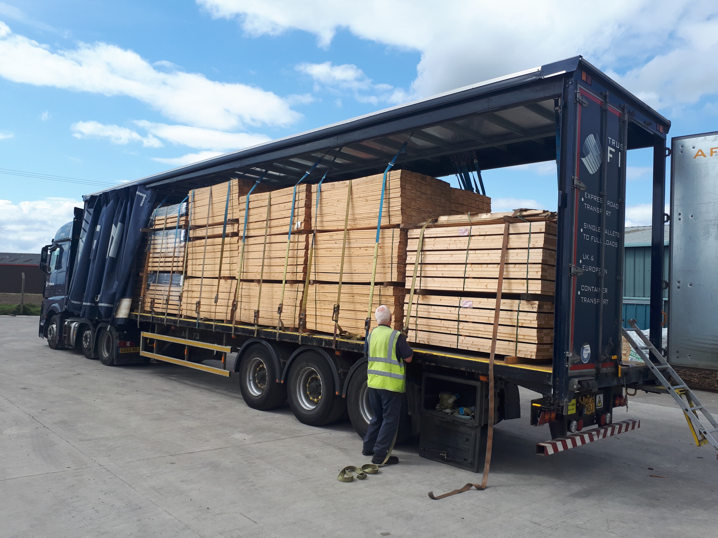 Swantech | Swantech Contract Wood Machining Facility